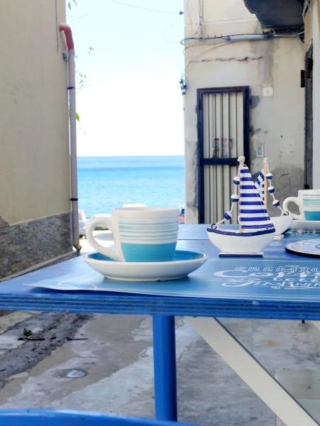 Bleu Bijou Apartment - Italy