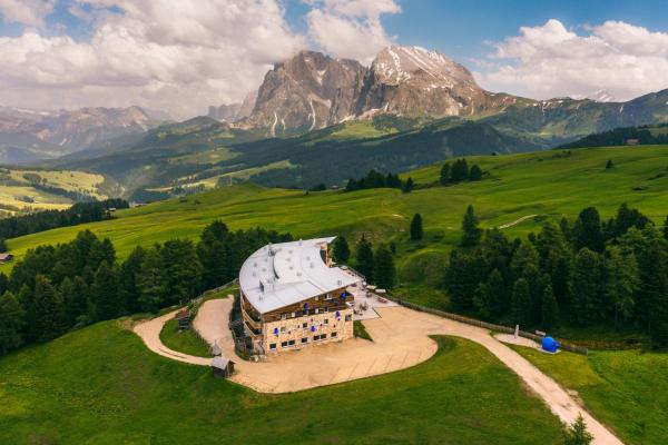 Paradiso Pure Living Vegan Hotel - Alpe di Siusi