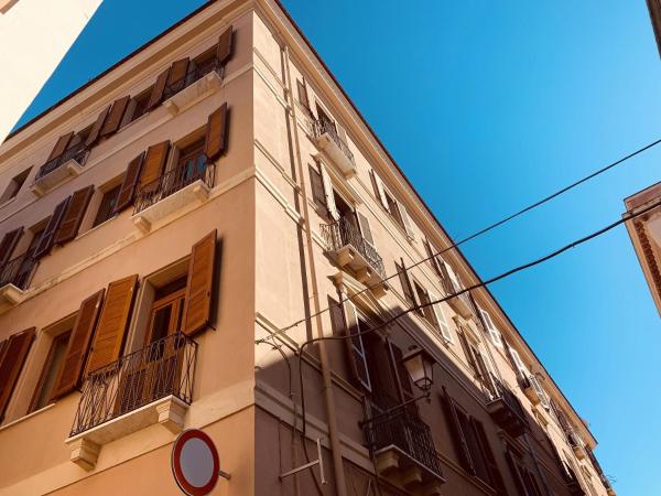 Elegant Studio In Cagliari, 60 M² With Balcony And View - Cagliari