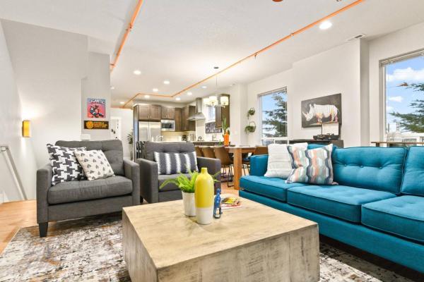 Woodstock Townhouse - Portland, OR
