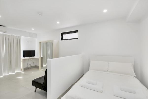 New Studio Apartment In Surry Hills - North Sydney