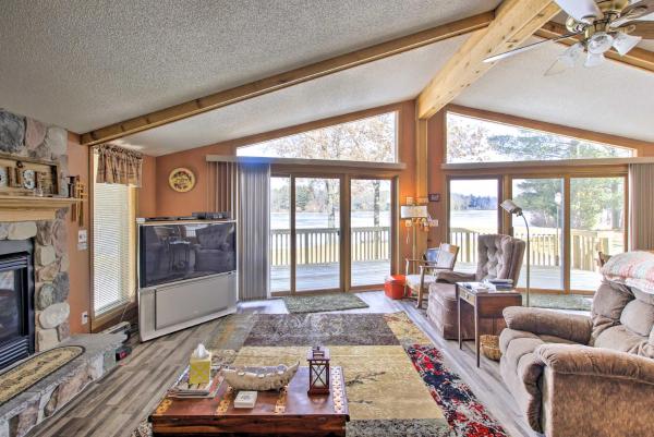 Waterfront Friendship Home With Private Pier! - Wisconsin