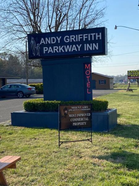 Andy Griffith Parkway Inn - Mount Airy, NC