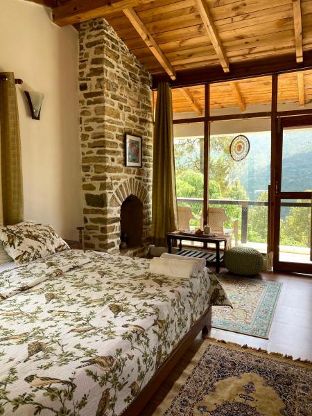 Happy Dervish Homestay, Nathuakhan, Mukteshwar - Mukteshwar