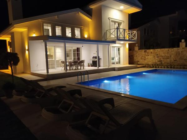 Fantastic Holiday House.. Toscana Feeling By Foça - Foça