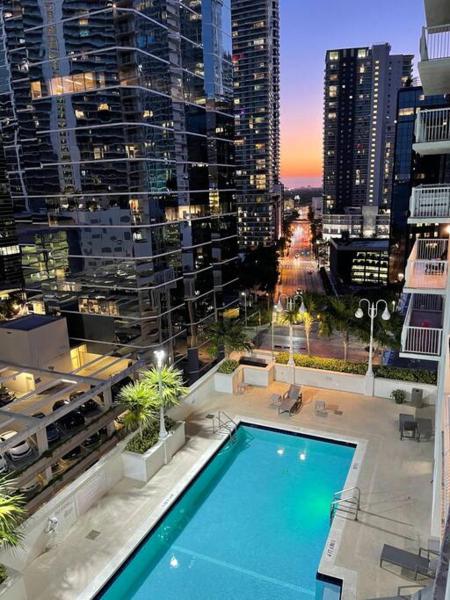 Rooftop Pool With Water View - Pinecrest, FL