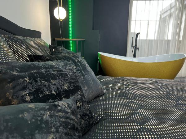 Apartament Premium Ze Złotą Wanną W Sypialni Widok Na Morze Dyskretny Taras Z łóżKiem - Bałtyckie Sarbinowo 18 - Sarbinowo