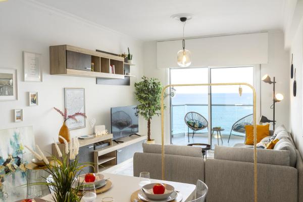 Lovely 3-bedroom Apartment In Prokymea Court - Limassol