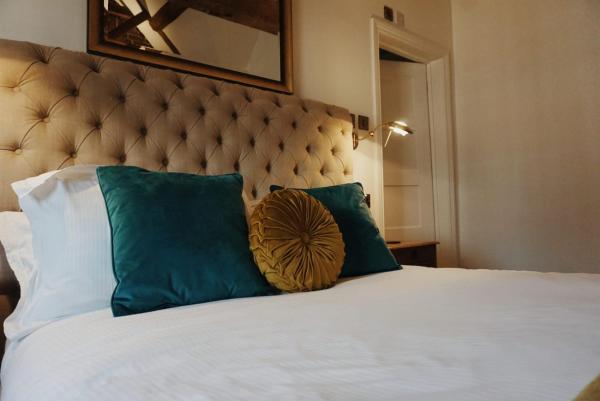 Upstairs At 33 - Self Check In Boutique Accommodation In Worcester Centre - Worcestershire
