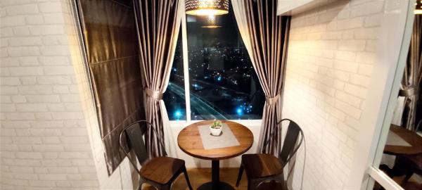 Grand Kamala Lagoon By 21 Room Netflix - Jakarta