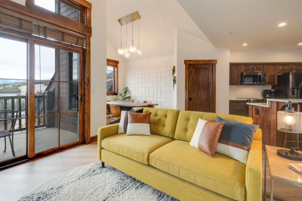 Modern Breckenridge Penthouse Ski In Ski Out - Breckenridge, CO