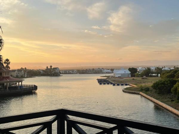 Jamaican Palms 27, Marina Martinique - Humansdorp