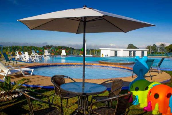 Apartamento Con Piscina A 5 Minutos Del Parque Del Café - Quimbaya