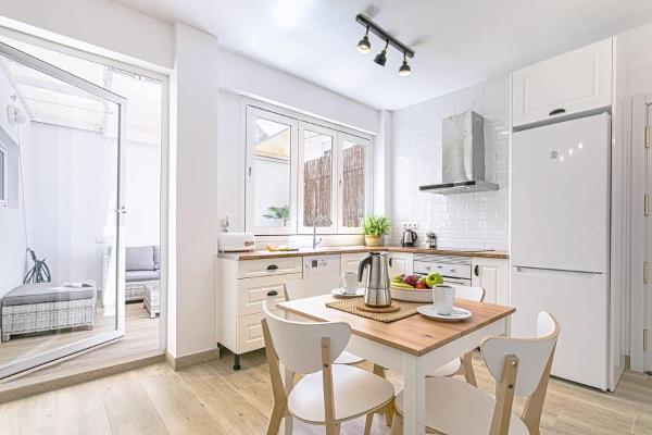 Precioso Apartamento Con Patio - Málaga