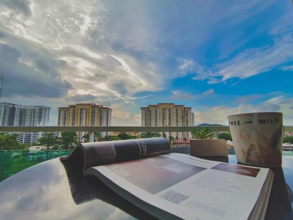 -Lake View- Mount Austin Ikea Toppen 10 Mins - B107 - Johor Bahru