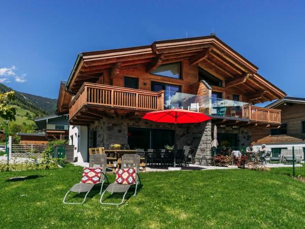 Luxury Chalet With Private Wellness - Uttendorf