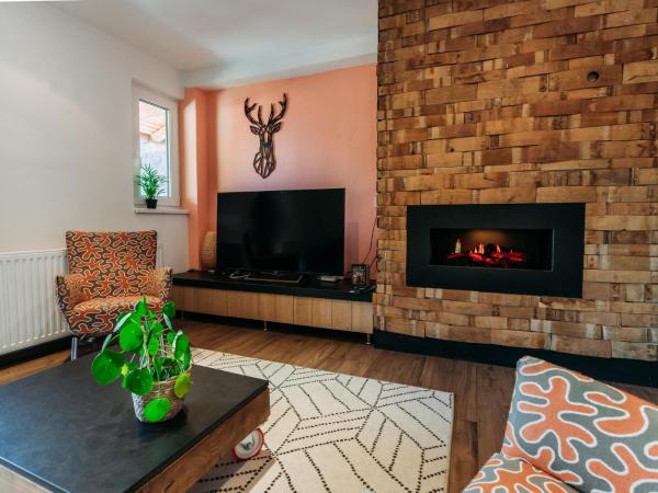 Stylish Holiday Home Close To Mayrhofen - Tux