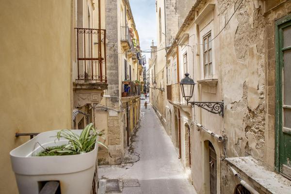 Mirabella Apartment In Ortigia By Wonderful Italy - Syracuse
