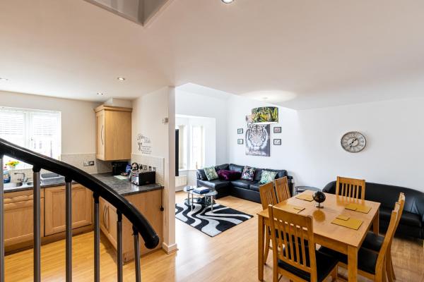 A Jungle In Houston, Warrington, Great Sankey - Warrington