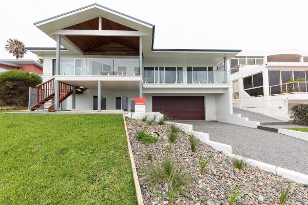 One Mile Beachfront - Forster