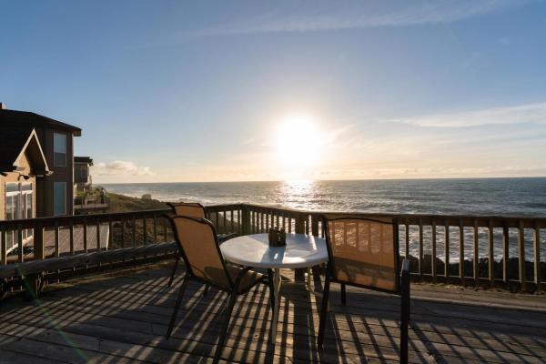 Whale Pointe - Depoe Bay, OR