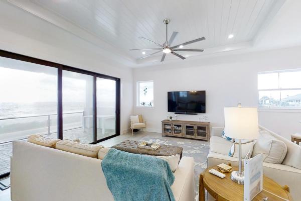 Bask In The Sunshine In This New Custom Home W/ Sweeping Views Of Flagler Beach - Flagler Beach, FL