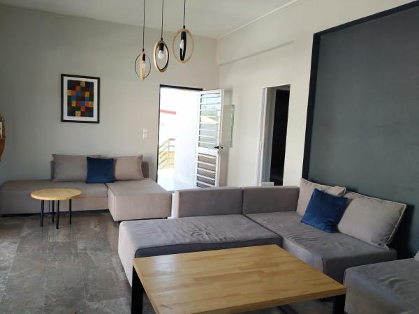 Grey & White Villa - Grecia