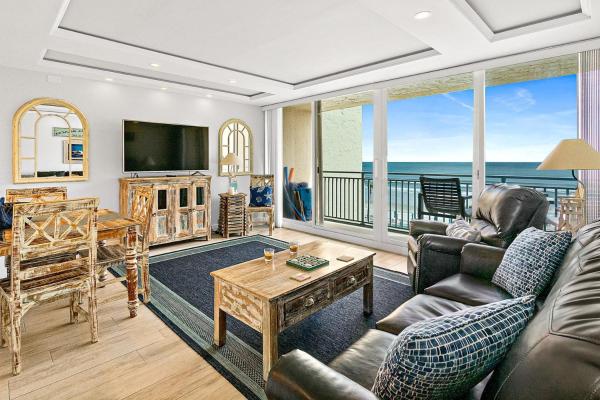 Pelican Condos - New Smyrna Beach, FL