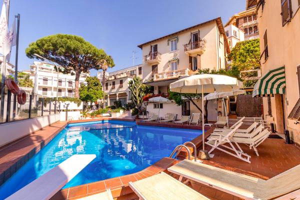 Coccodrillo Hotel & Apartments - Savona