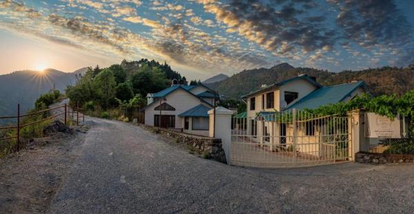 Karinya Villas - Nainital