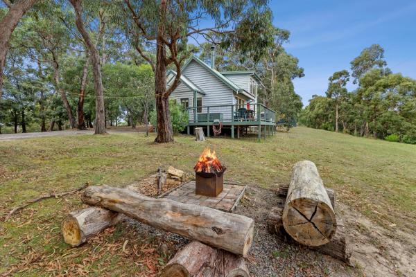 Lorne Bush House Cottages & Eco Retreats - Lorne