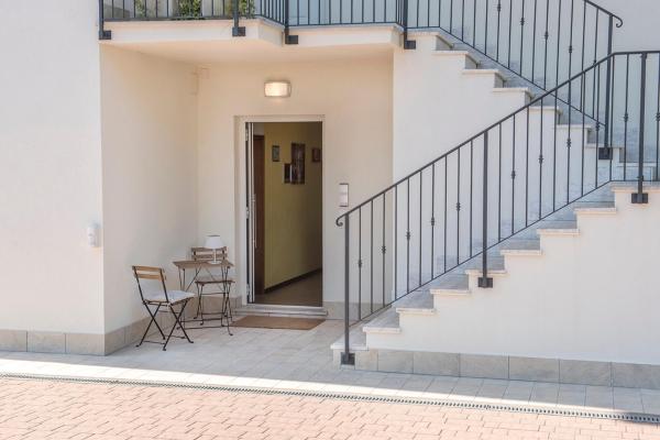 A11 - Varano, Delizioso Trilocale Con Giardino - Ancona