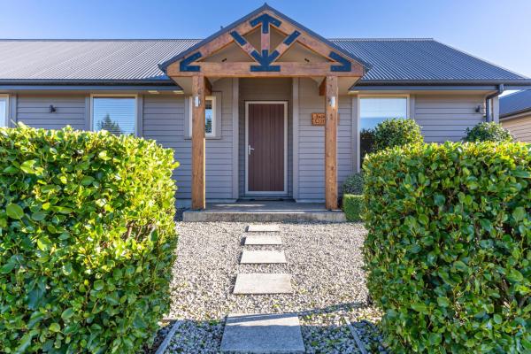 Fairway Cottage - Hanmer Springs Holiday Home - Hanmer Springs