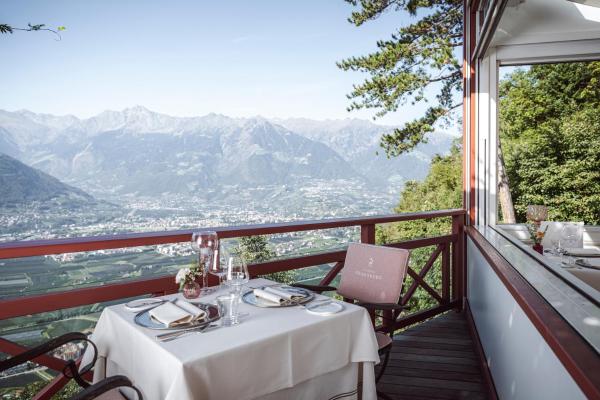 Relais & Chateaux Hotel Castel Fragsburg - Merano