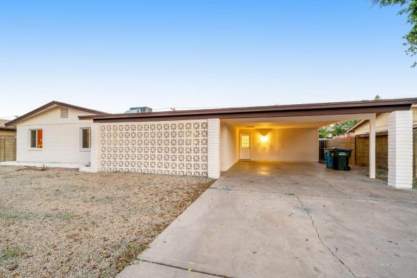 Cocktails & Dreams - Phoenix, AZ