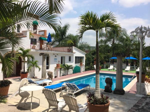Hotel Bajo El Volcan - Morelos