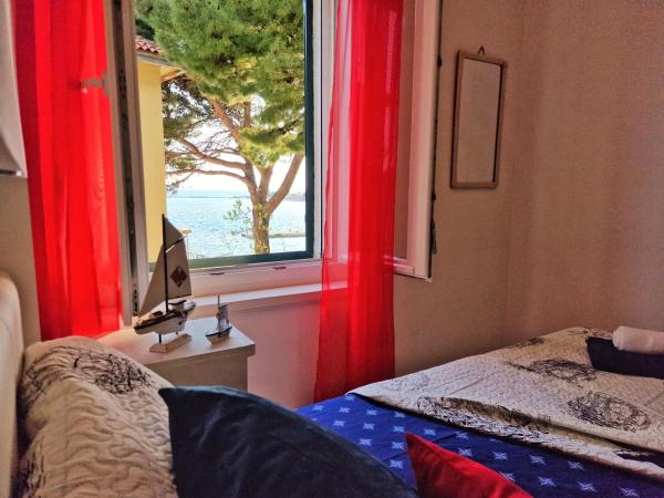 Pirates' Bay Apartment - Omiš - Postira