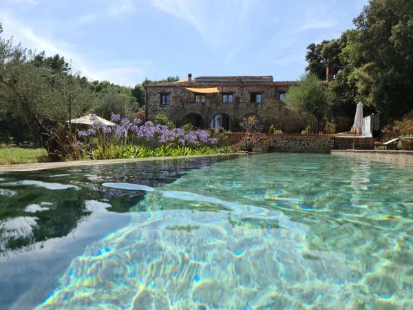 Le Mas Des Colombes Chambres D'hôtes B&b & Spa - 쎄헤