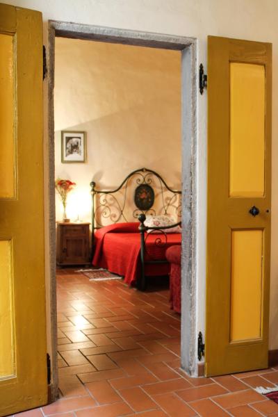 Florentine Soul Apartment - Santo Spirito - Florence
