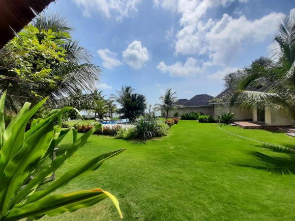The Kelong Trikora Resort - Bintan Island
