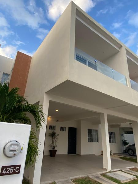 Casa Rosa - Playa del Carmen