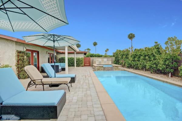 East Bellamy Escape Permit# 3804 - Palm Springs, CA