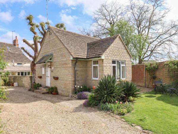 Straw Cottage - Swindon