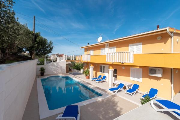 Apartments Angela - Trogir