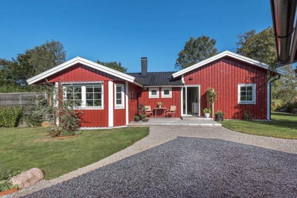Fjällbacka Villa With Large Garden - Sweden