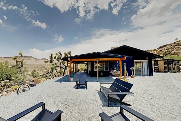 Wowanka Paradise - Yucca Valley, CA