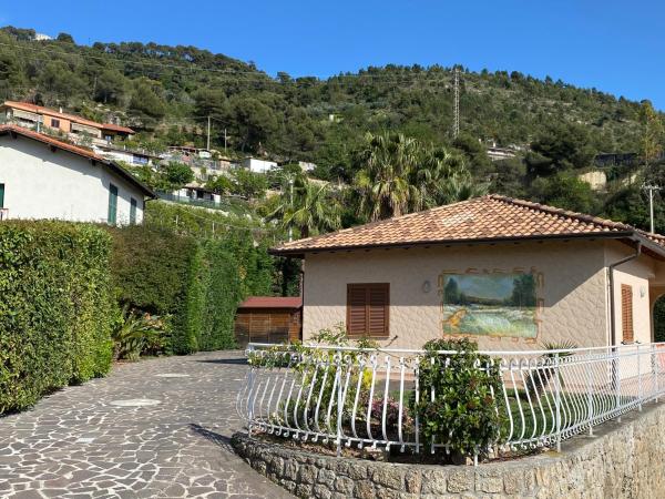 Pink House - Ventimiglia