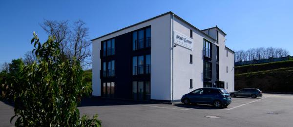 Smart & Stay Aparthotel Saarlouis Lisdorf - Self-check-in - Free Parking - Saarland
