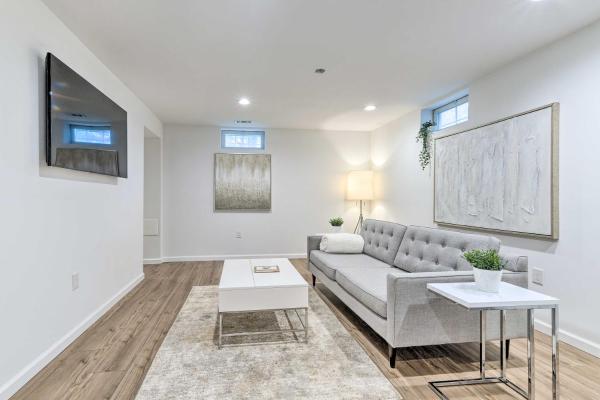 Updated Landover Apartment - Wfh Friendly! - Largo, MD