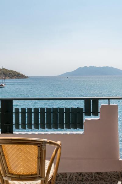 Binji Hotel - Greece